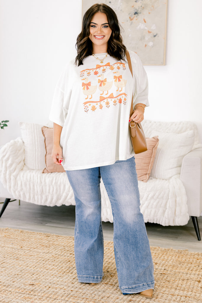Mother Goose Boyfriend Tee, Ivory – Chic Soul